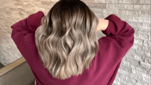 How to Blend Dark Roots with Blonde Hair — DIY Home Technique