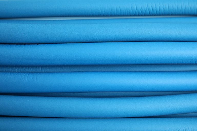 How to Use Flexi-Rods on Straight Hair in 6 Simple Steps